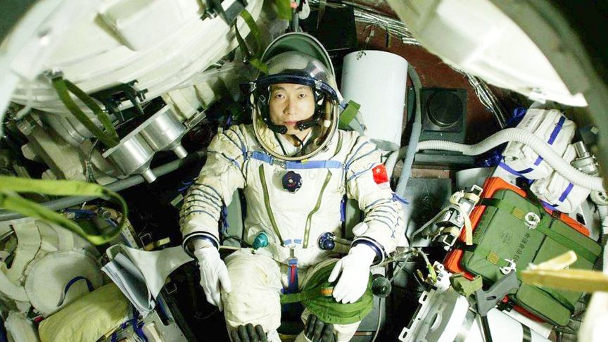 杨利伟曾在太空听到“敲窗”声?10年后谜底揭开:庆幸捡回一条命