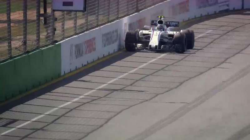 车载镜头记录F1赛车撞车瞬间,遇到这种情况,车手也手足无措!