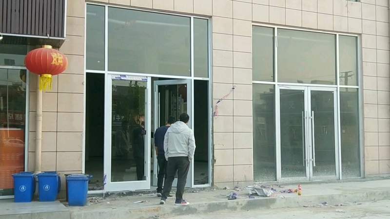 门窗:肯德基门可内外开启扇安装,地簧原来这样装的?学问真大