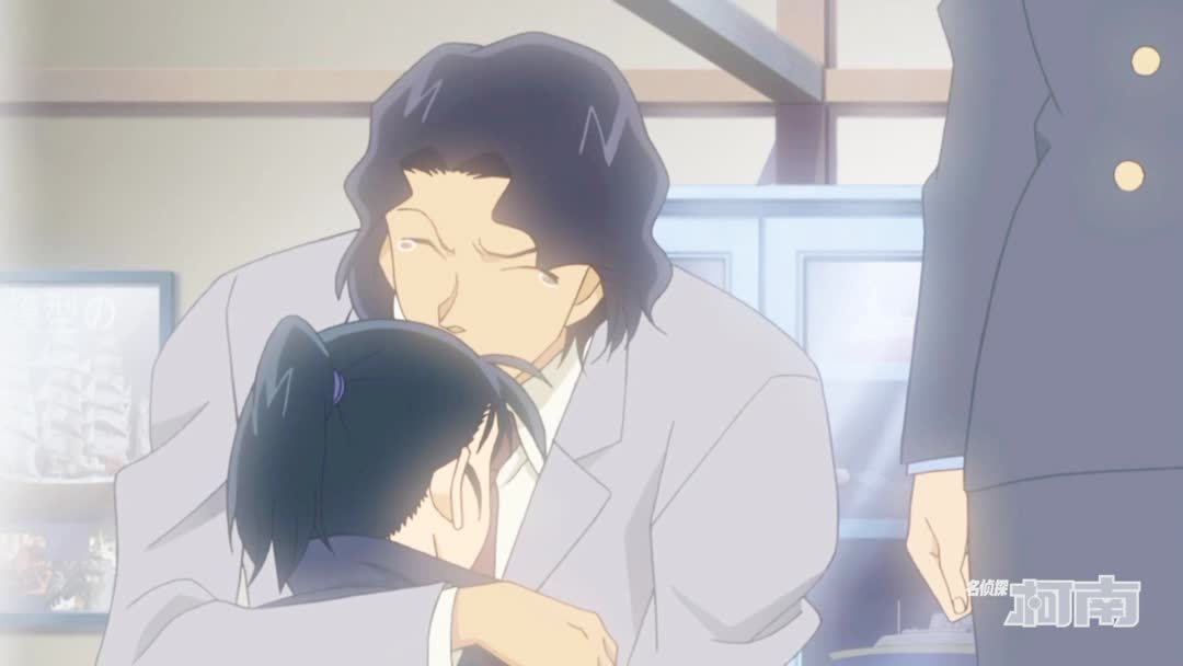 柯南:看到姐姐自杀后 打电话通知的第一个人是姐姐的未婚夫