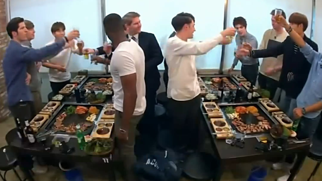 我朋友的家在哪里之最后的故事 成员齐聚互爆料