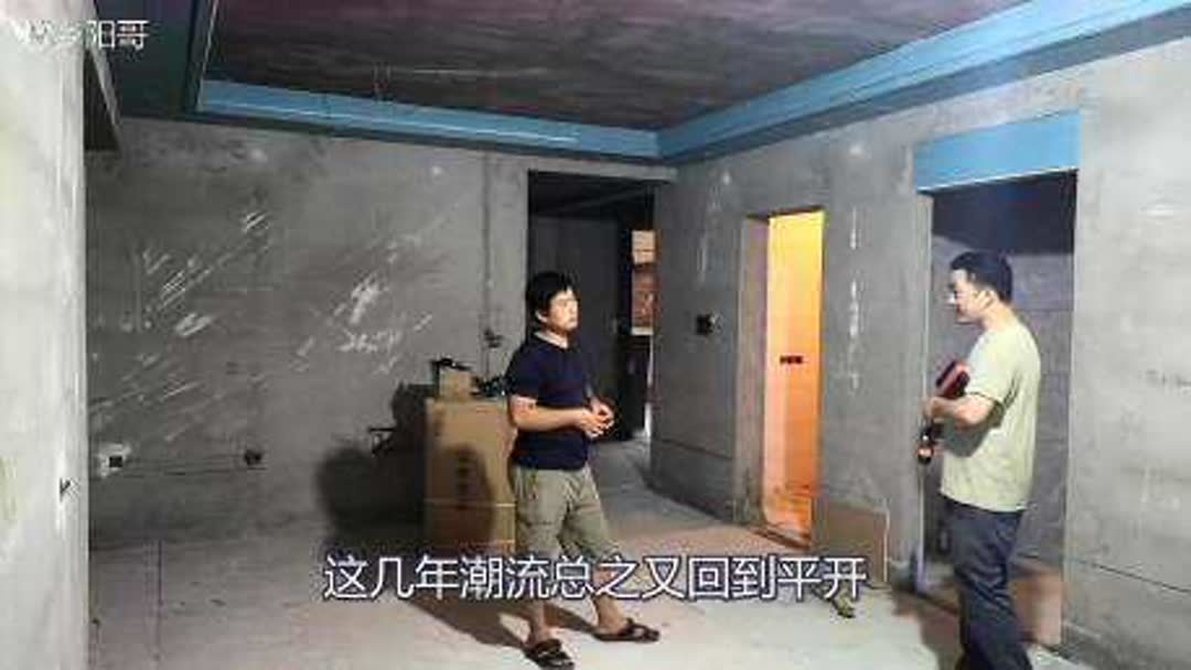 新房装修30天,师傅来量柜子,全屋定制和木工做有啥区别?