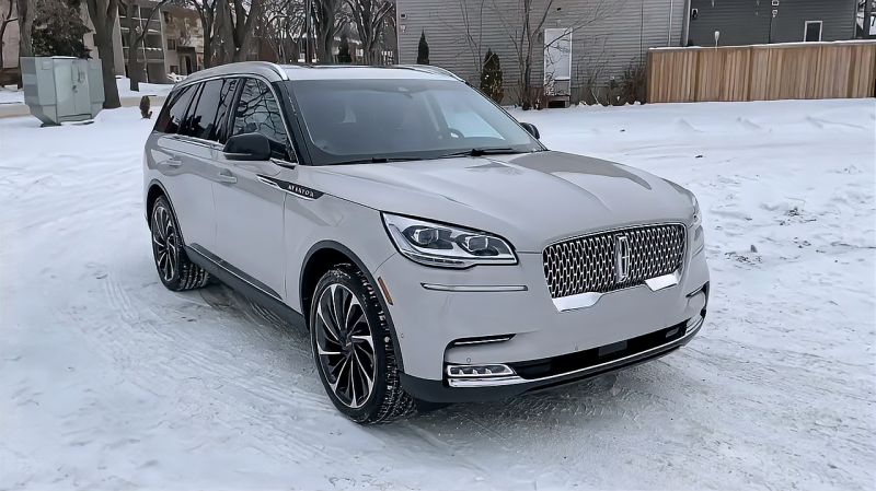 2021款林肯飞行家到货,打开车门看到内饰,我忘记了奥迪Q7