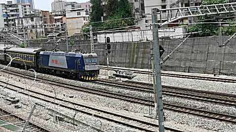...拍火车——京广铁路韶关东大弯道】广铁长段HXD3C0231牵引K192(...