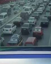 ...违反禁令标志指示通行、超速。其次,还包括:机动车违反禁止标线指示...