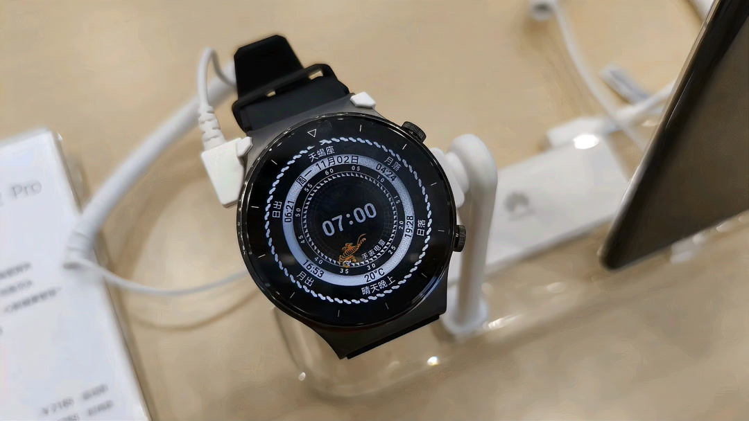 华为Watch GT 2 Pro简单上手体验:多种运动模式,外观好评!