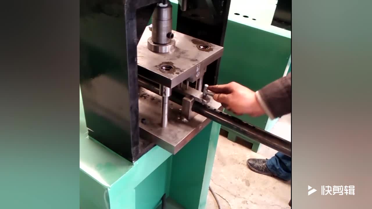 不锈钢护栏圆管方管冲孔冲弧机模具一下能切3根管子