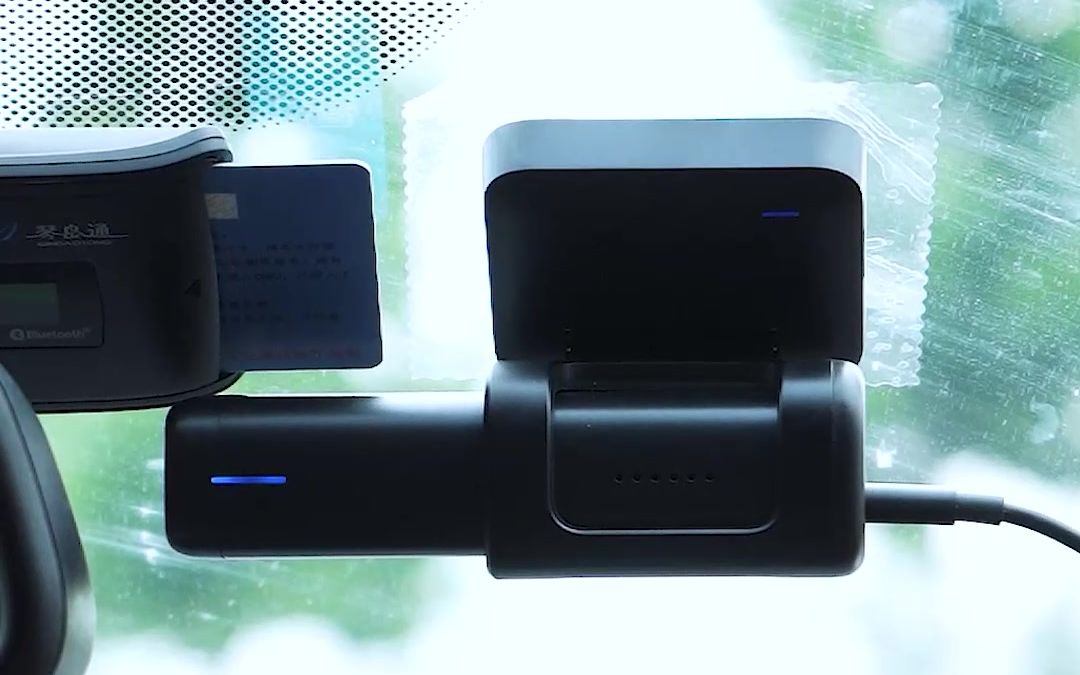 盯盯拍MINI5行车记录仪视频