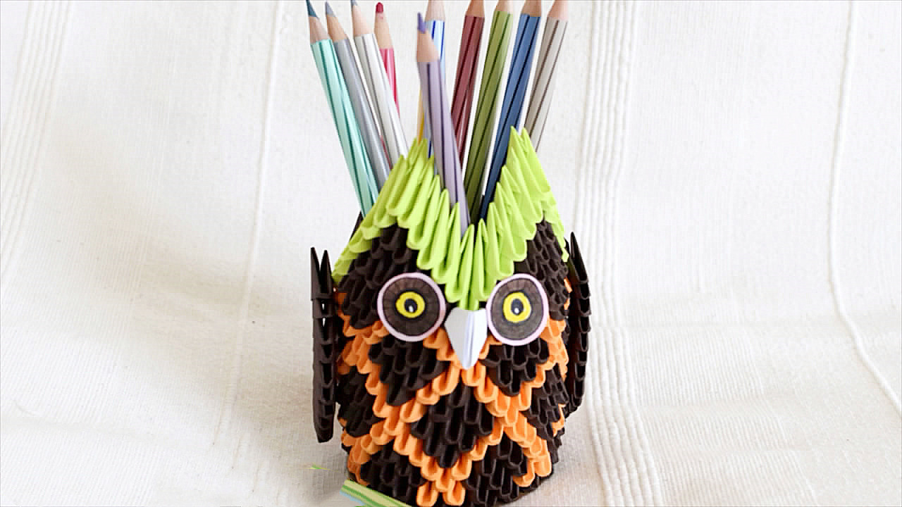 三角插纸艺作品,看看如何制作可爱的猫头鹰笔筒,创意十足!