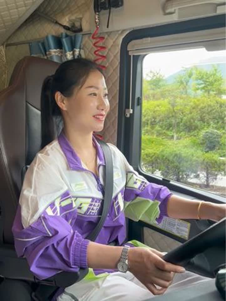 ...的卡友注意安全,检查制动加水,抵挡,低速行驶!#卡车人 #记录卡车生活