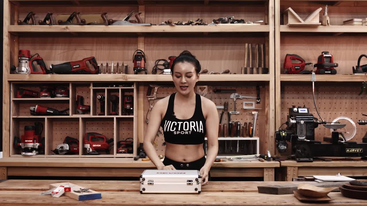 《女神工具帮》之5230锂电冲击钻