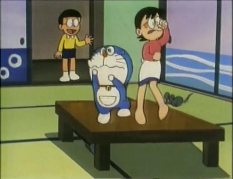 哆啦A梦被迫和妈妈一起跳舞 这些老鼠太可怕了