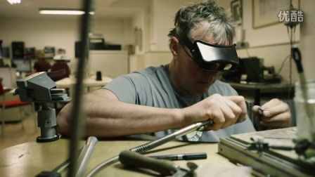 看珠宝匠用3D打印制作戒指