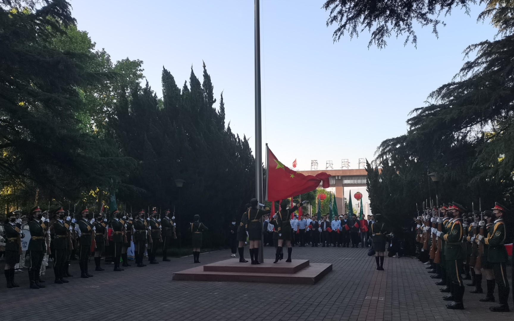 【西农国旗护卫队】西北农林科技大学五四青年节“承五四精神,展...