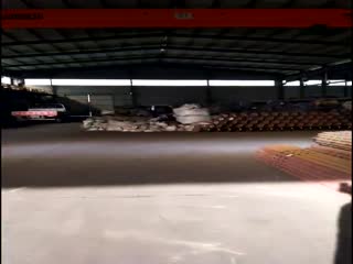 焊接弯头和无缝钢管生产车