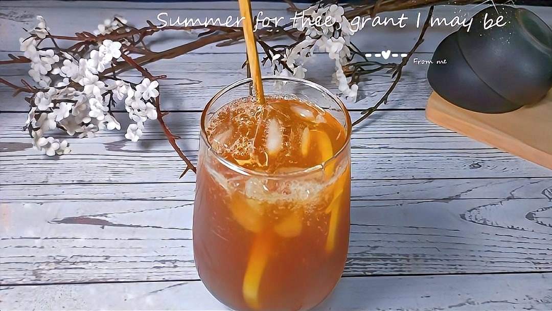 简单易上手的港式柠檬茶,只要有手就能做,茶味浓郁柠檬清新