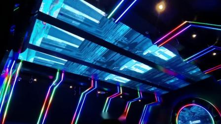 酒吧舞美灯光设计方案 酒吧灯光设计效果 酒吧装修施工现场效果