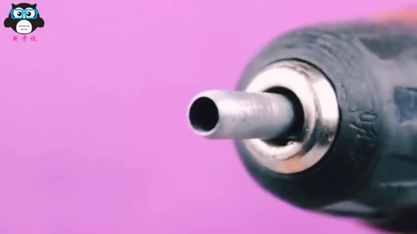 生活小妙招,教你把电钻变身钻孔神器!