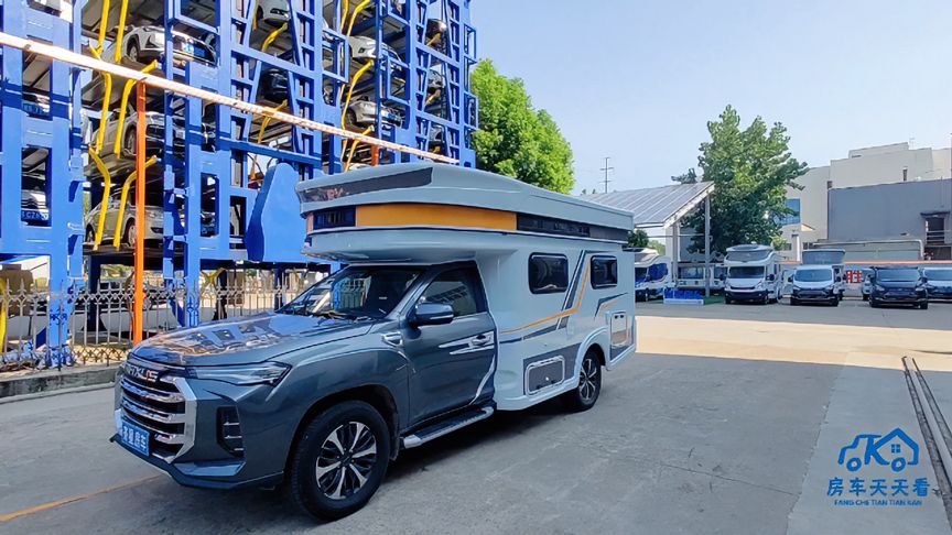 订单排满的T90硬升顶房车,峰岚重叠全铝合金车身,关键能进地库
