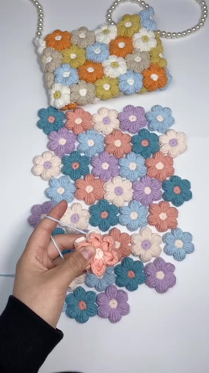 手工钩针泡芙花包diy