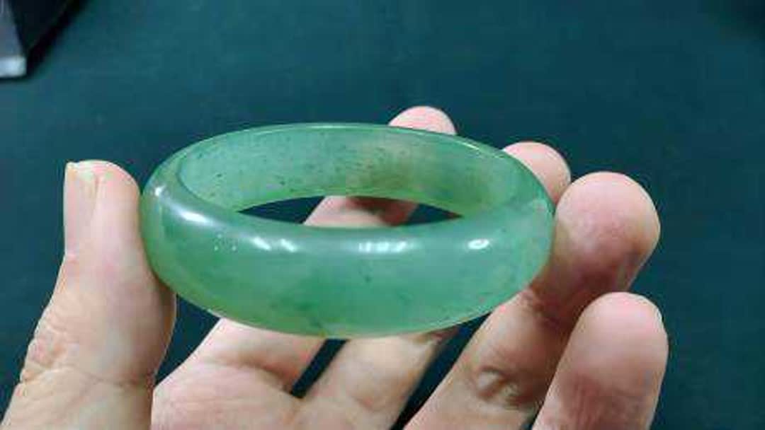 酸洗充胶的东陵玉与b+c翡翠看上去很相似?木子带你了解