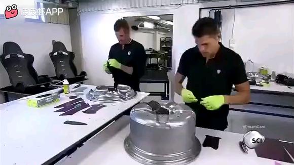 柯尼塞格制作过程