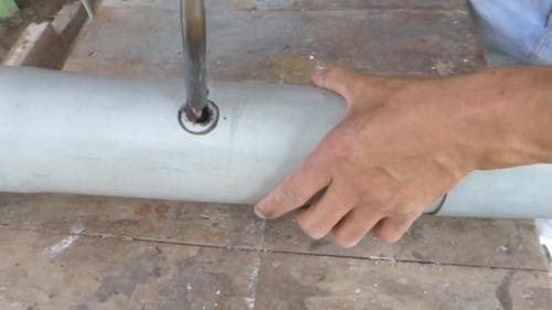 PVC排水管如何在中间加一个三通,老师傅用现有材料制作管件教程