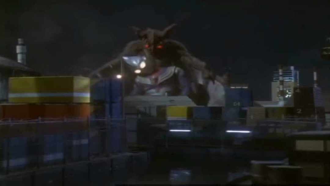 吸血鬼竟然咬了迪迦奥特曼的脖子