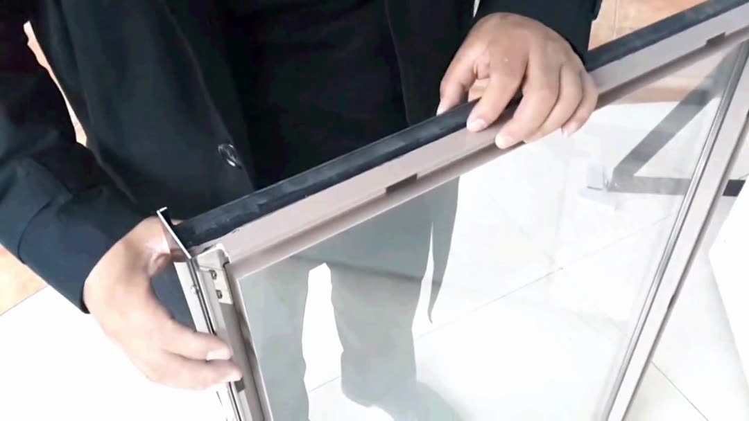 幕墙专家杜军桦:闭腔横梁结构安装