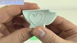 颜色不一的橡皮泥制作很多可爱的小动物