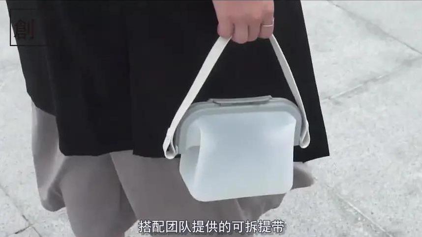 会变形的餐盒,独特卡扣设计,单手即可开合,还耐冷耐热耐酸