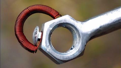 教你个快速做线圈的方法,只需一个螺丝帽,太有才了