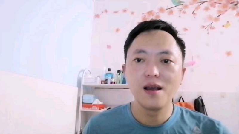 口吃小伙明天在全公司同事面前主持晨会,超紧张,一晚上没有睡好