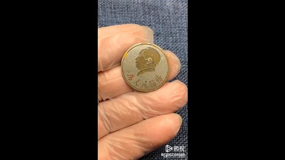 传承红色基因,不能背离建党初期宗旨:全心全意为人民服务!