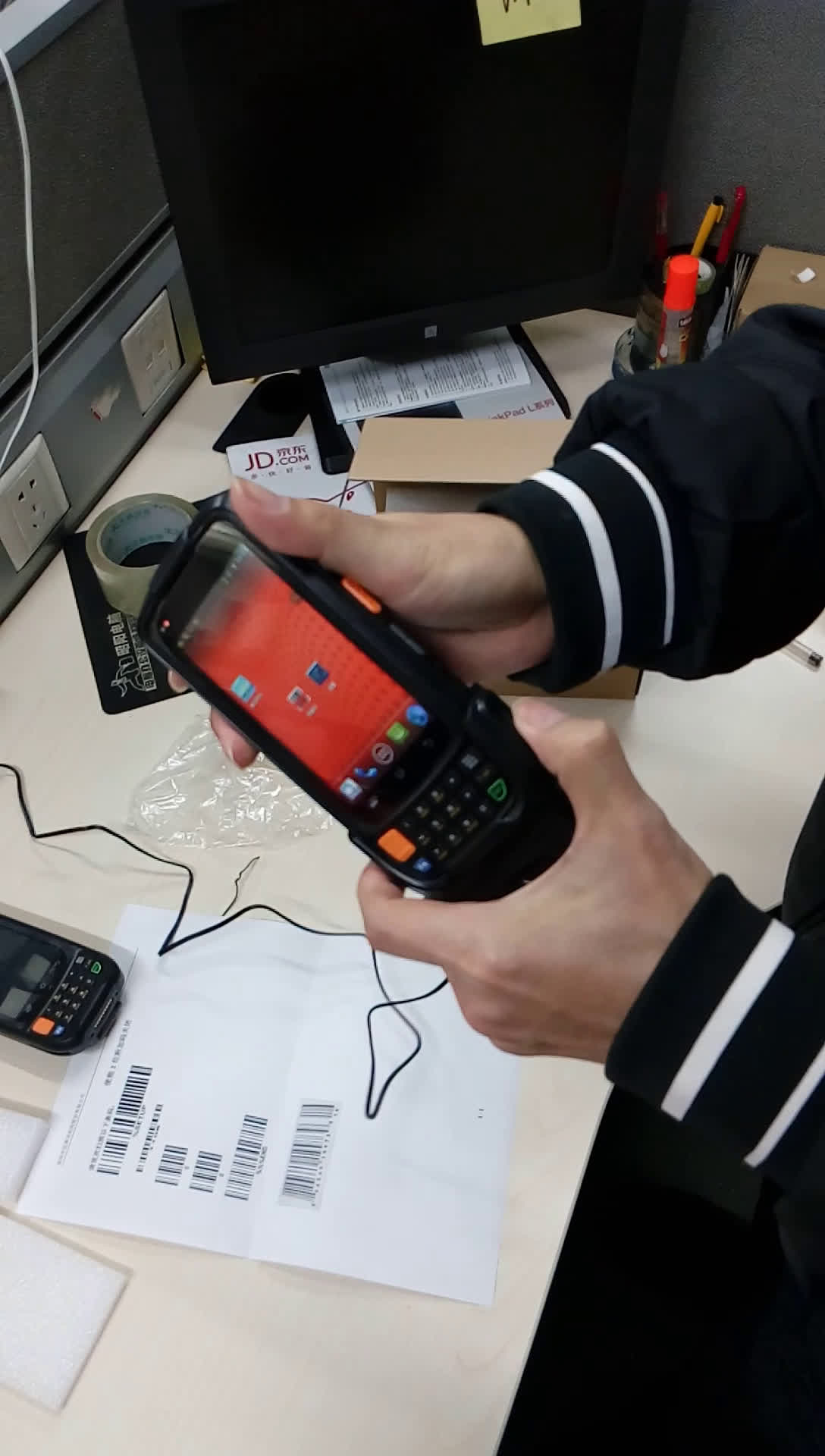 PDA充电底座使用方法演示