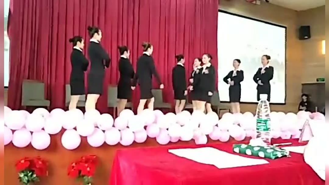 大学形体礼仪比赛教学视频(握手礼、站姿、蹲姿…)