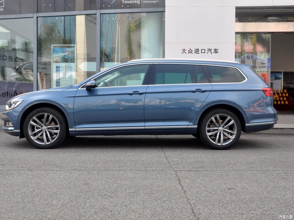 大众这车真牛!纯进口仅22万,不仅颜值高,空间更是亮点!