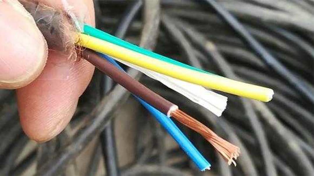 50KW设备距离1000米,电工这样配线,还妄称师傅,赶紧科普下吧