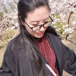 依依萱草绕孙篱 