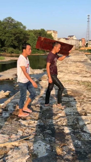 跳水的一百种方法,滑板跳水,奥利给
