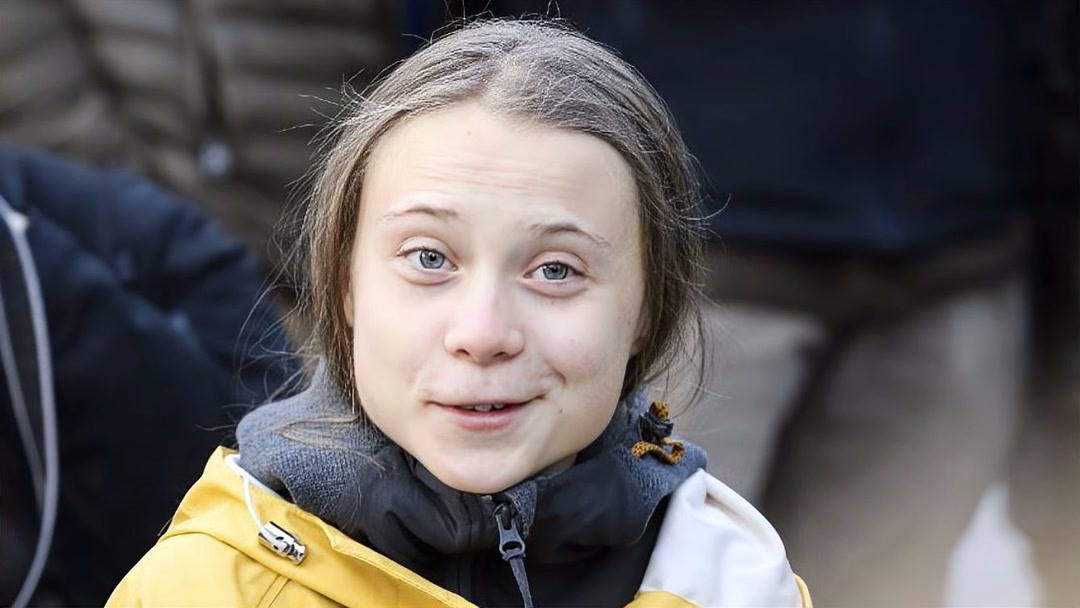 “环保少女”哑火炸锅全球,日本核废水污染海洋,西方纷纷沉默