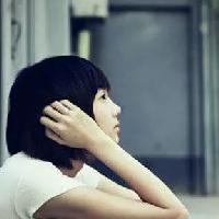 擦肩而过的他和她 