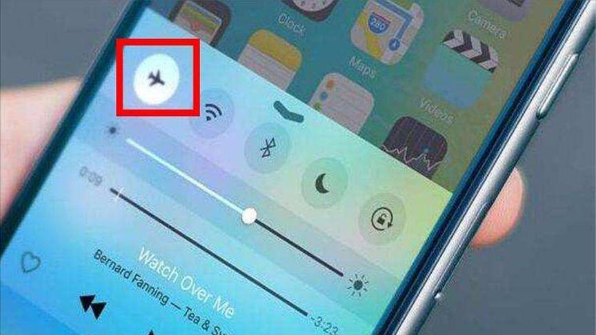 千万别小看手机飞行模式,开启后,它的作用大了,别再忽略它了