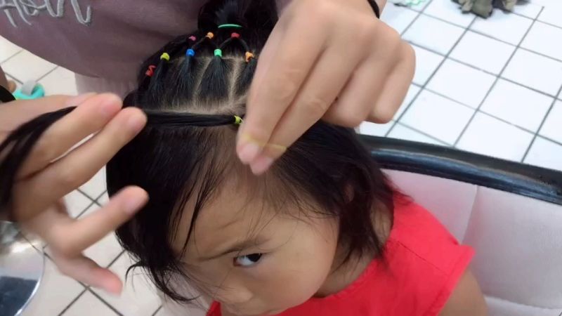我看着你,看着你,目不转睛!