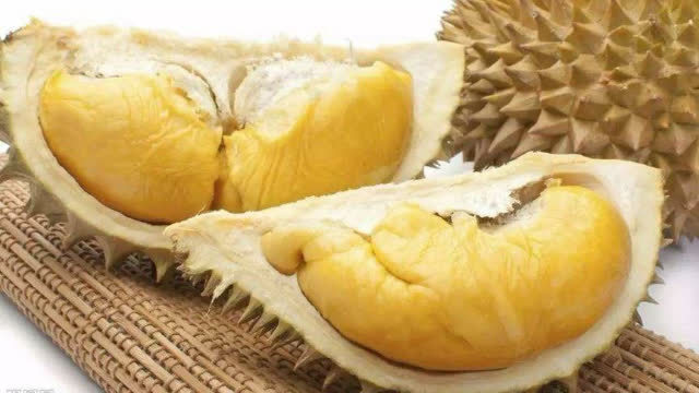 榴莲壳千万别扔,老刘教你榴莲壳炖鸡,营养滋补,女性要.