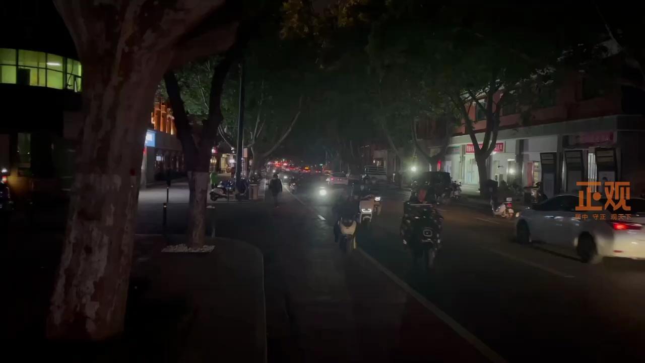 路灯5个多月不亮 施工方:预计5日内恢复