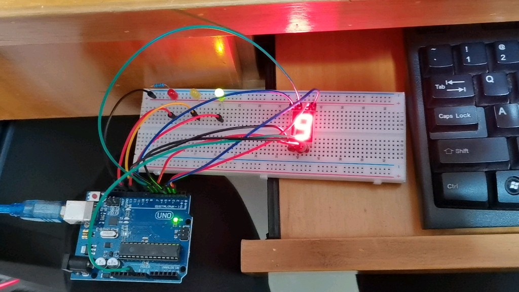 Arduino,红绿灯控制及读秒