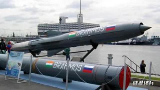 印度导弹试射一周内两连败 潜射导弹卡在发射管