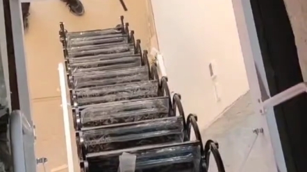 折叠升降隐形楼梯家用电动遥控自动升降梯子