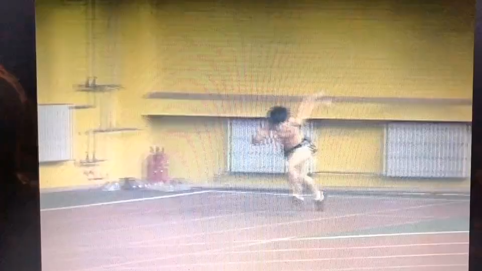 早期刘翔跨栏视频